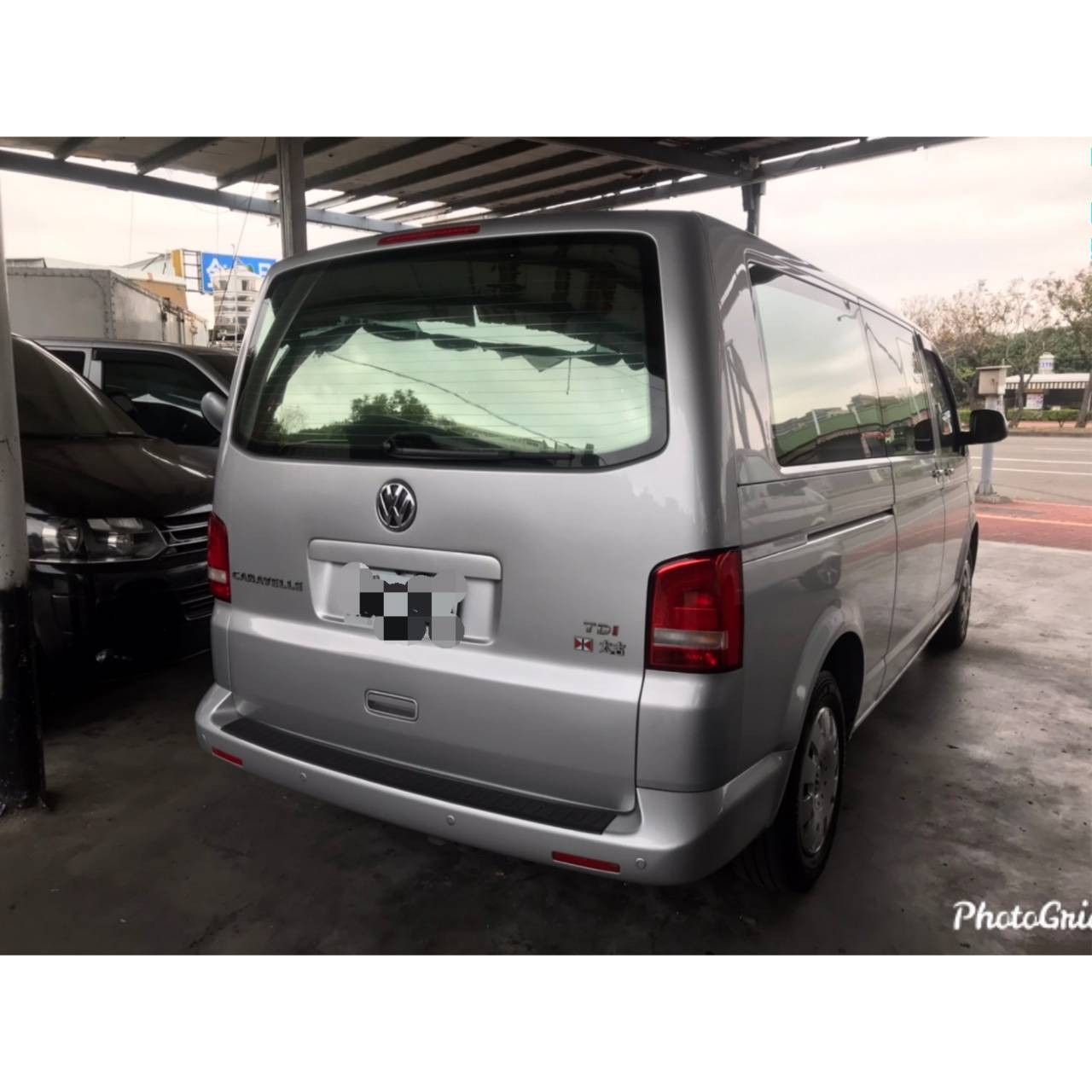 Volkswagen T5 Shuttle 2015年二手車 49.0萬 台中市-速巴路車業 | 8891汽車