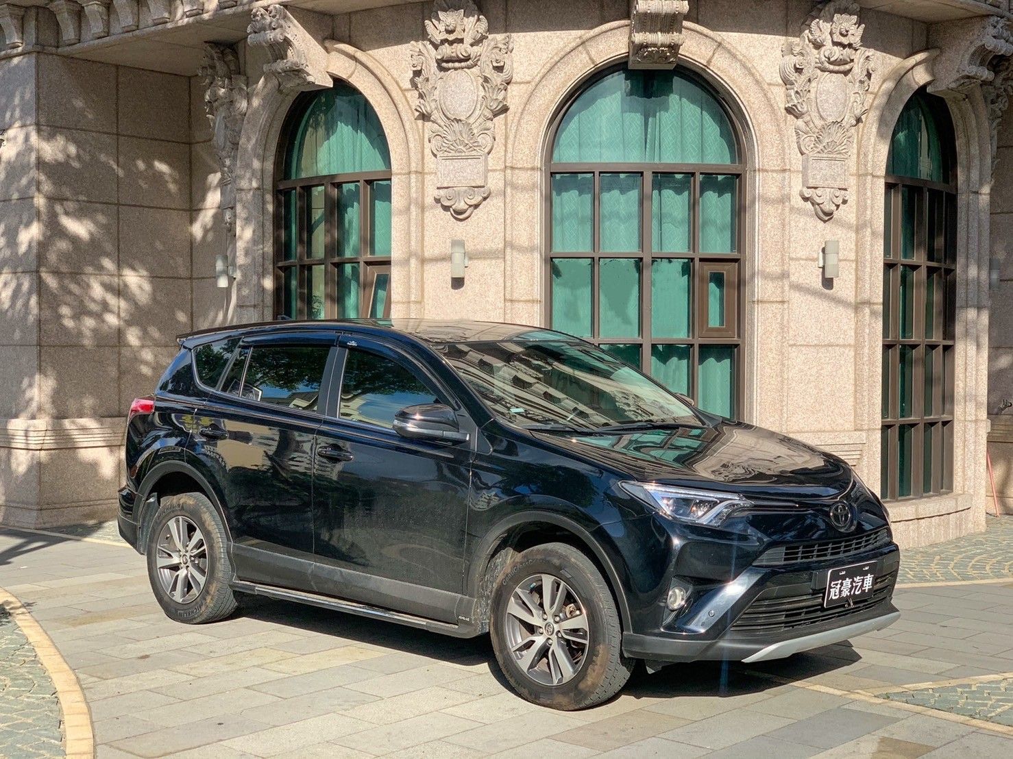 Toyota RAV4 2016年二手車 68.8萬 桃園市-冠豪汽車 | 8891汽車