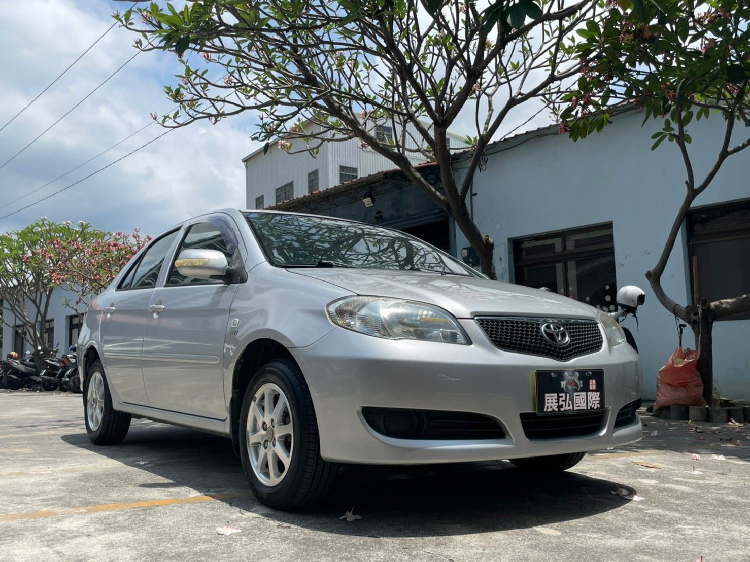 Toyota Vios 2006年二手車 8.8萬 高雄市-展弘國際汽車 | 8891汽車