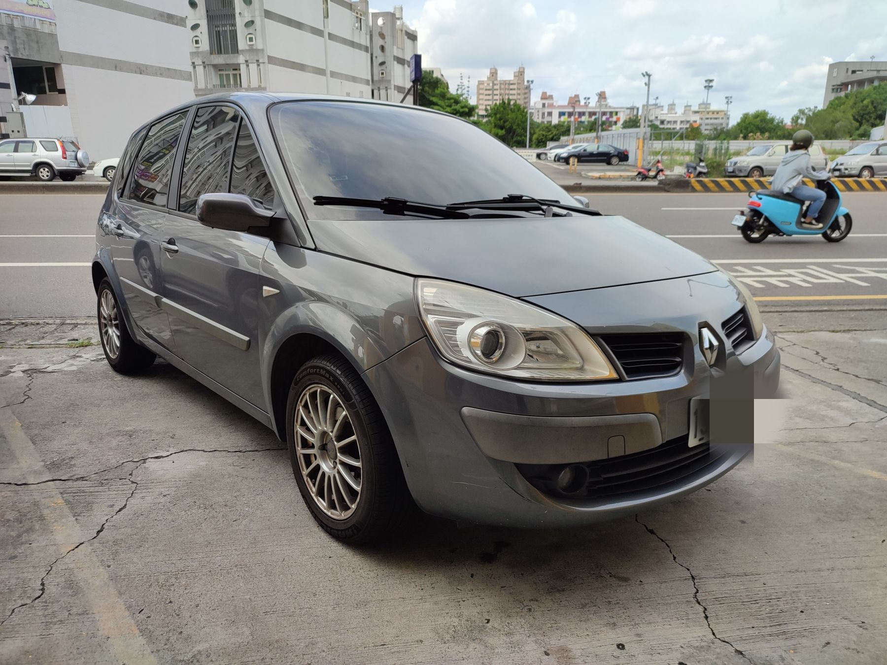 Renault Scenic 2007年二手車 11.2萬 台中市- | 8891汽車