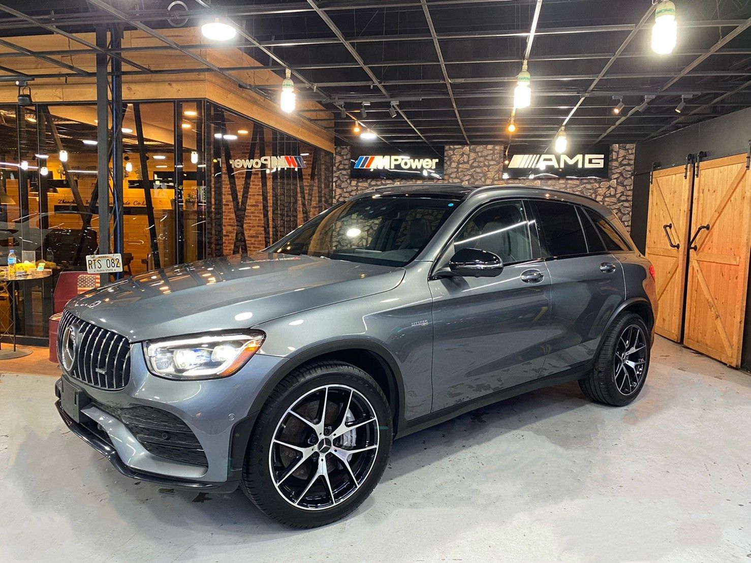 嚴選專區 - Mercedes-Benz GLC 2021年二手車 319.0萬 桃園市-中聯國際車業 | 8891汽車