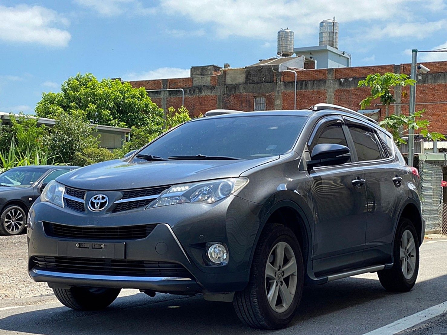 Toyota RAV4 2014年二手車 38.0萬 桃園市-阿密特中古車 | 8891汽車