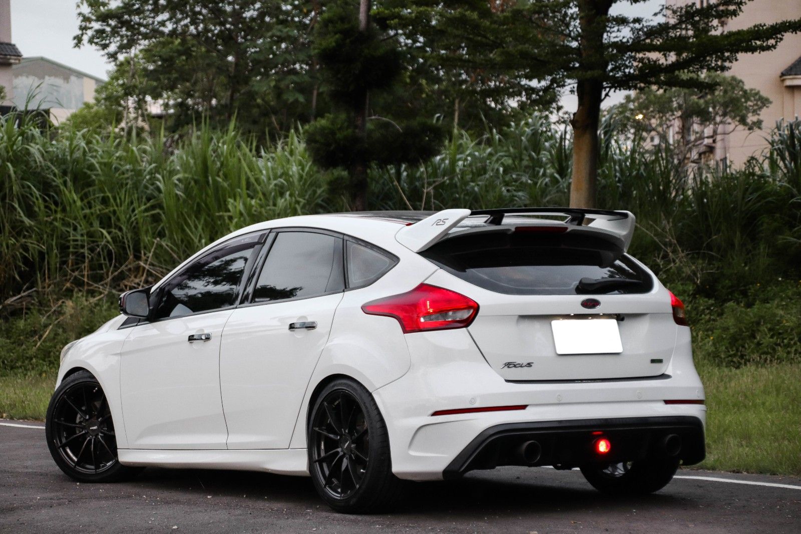 Ford Focus 5D 2017年二手車 25.8萬 桃園市-Mycar車庫 | 8891汽車