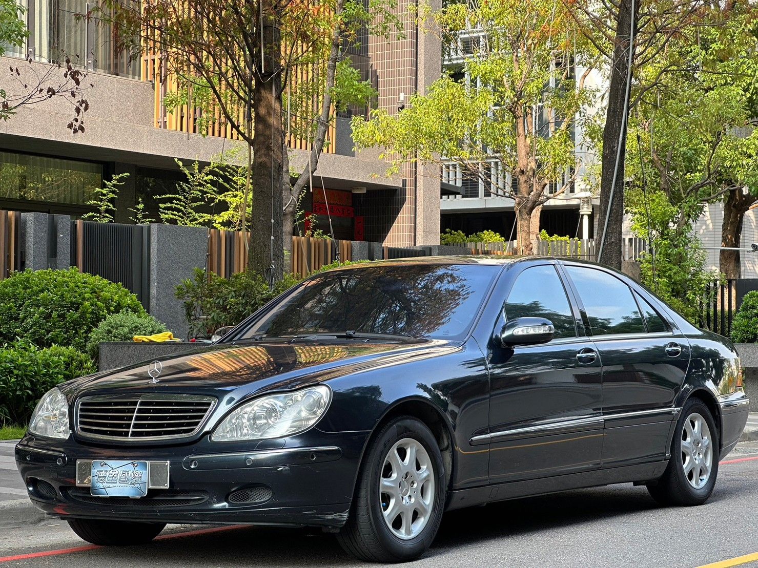 Mercedes-Benz S-Class Sedan 2001年二手車 9.8萬 台中市-德鑫汽車有限公司 | 8891汽車
