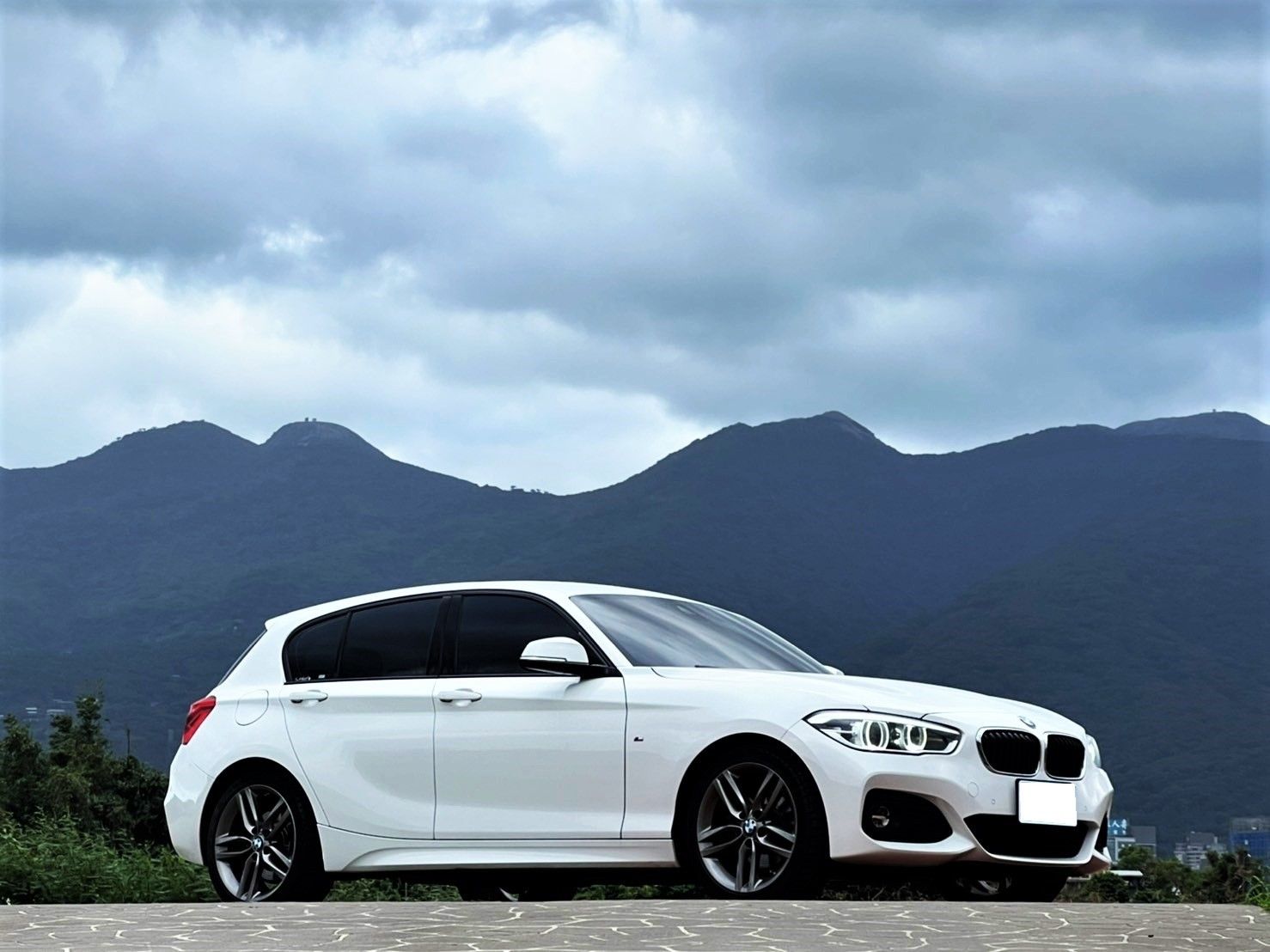 BMW M120i 總代理 5AS Dakota真皮座椅 原鈑件 認證車【中古車(二手車)價格/圖片/配備/說明】 | 8891汽車