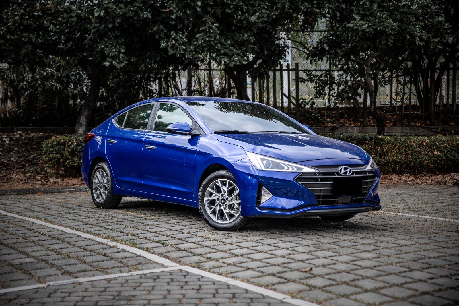 【滿18歲即可申貸】20年 Elantra 豪華型 6安 定速 車道置中 恆溫【中古車(二手車)價格/圖片/配備/說明】 | 8891汽車