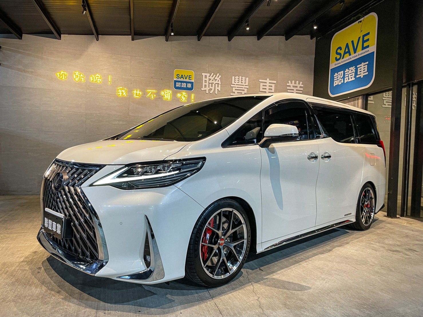 Lexus LM 2021年二手車 368.0萬 桃園市-【柏俊】進口車系專賣 | 8891汽車