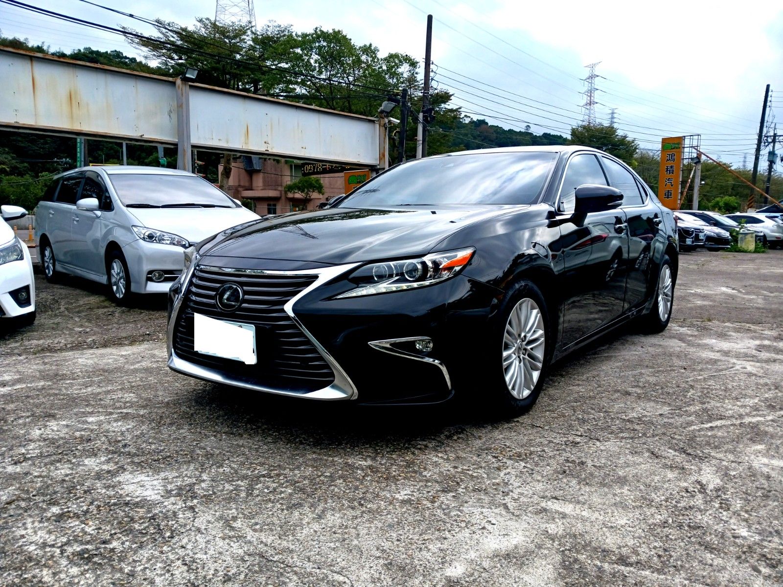 2018年Lexus ES200 頂級配備少跑一手車【中古車(二手車)價格/圖片/配備/說明】 | 8891汽車