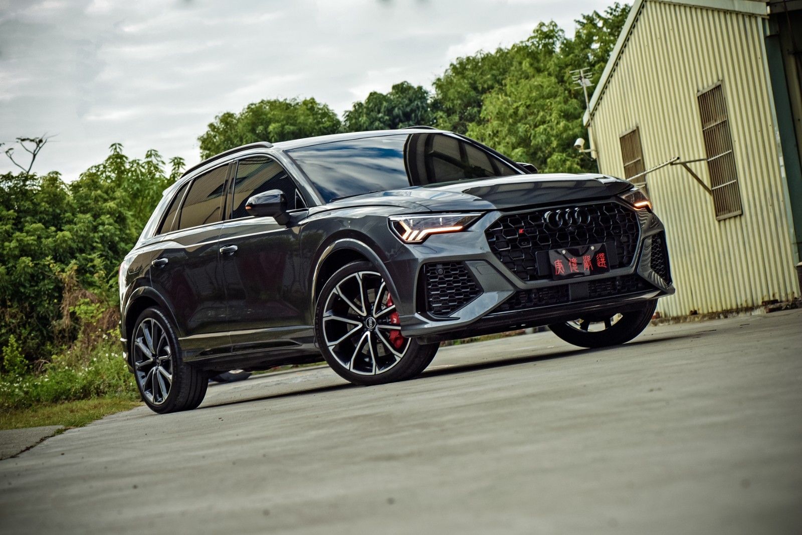 Audi RS Q3 2022年二手車 電洽 台中市-庚億汽車 | 8891汽車