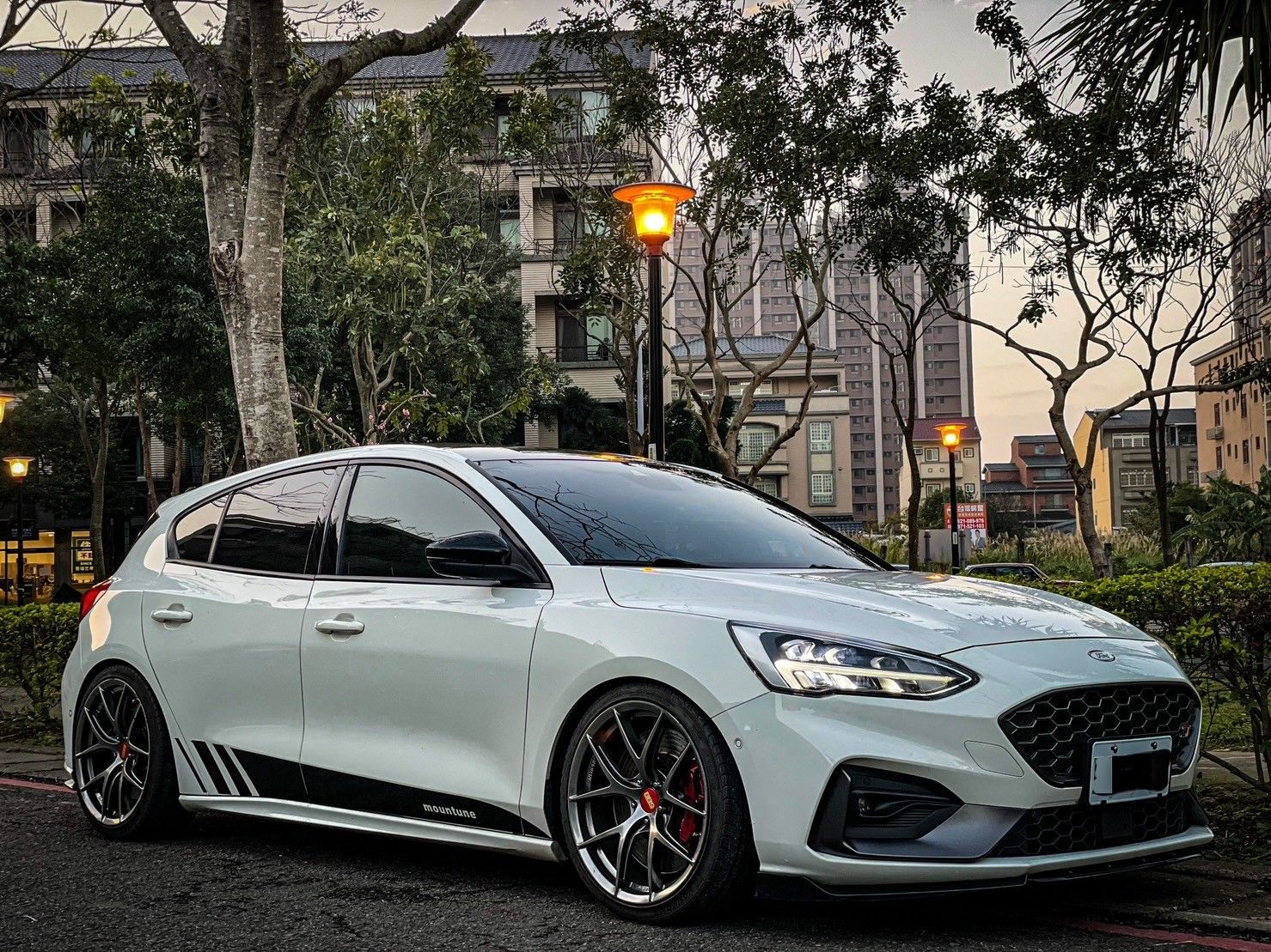 Ford Focus 5D 2020年二手車 35.8萬 桃園市-小宋車庫 | 8891汽車