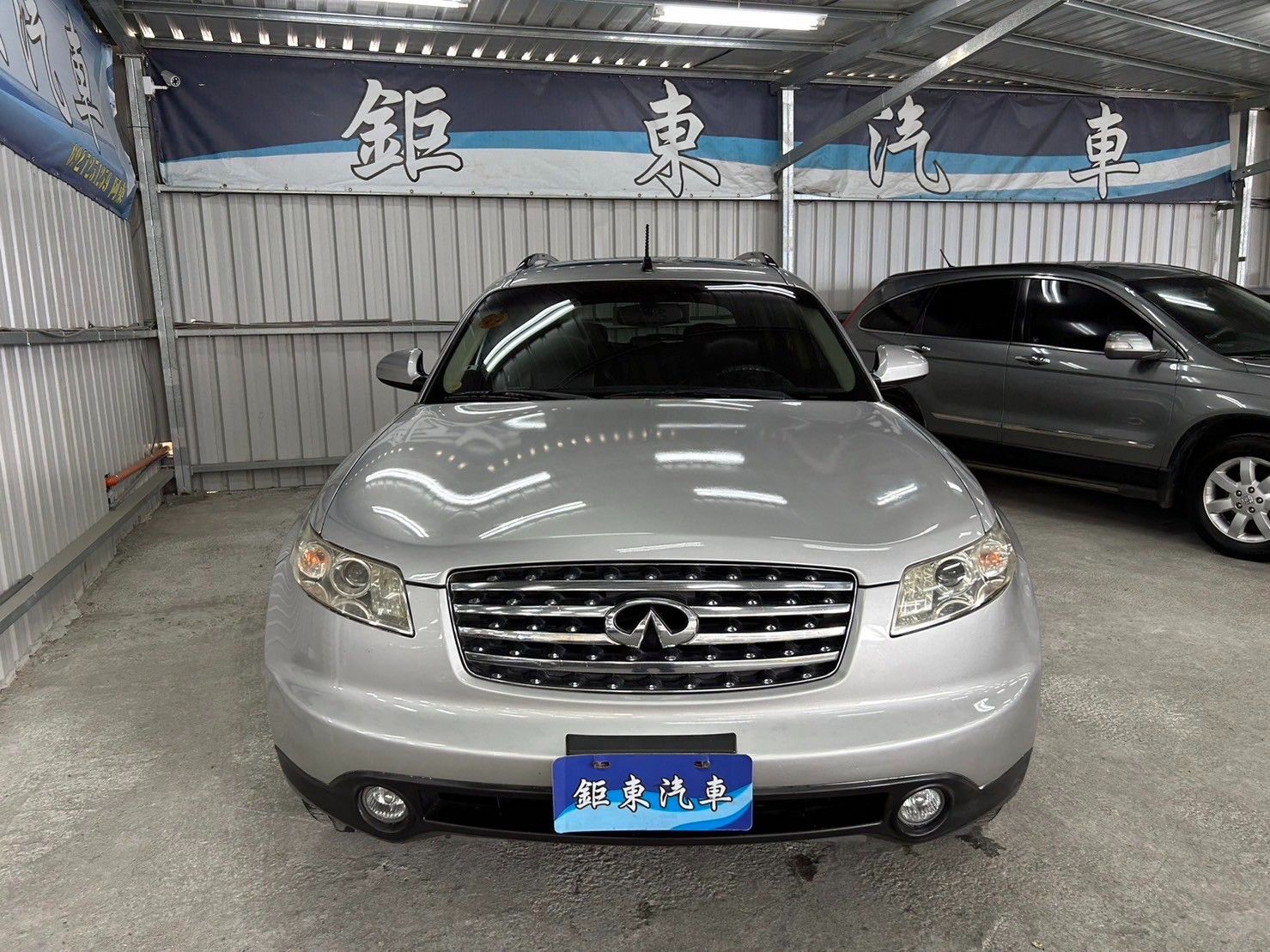 Infiniti FX35 2004年二手車 9.9萬 高雄市-鉅東汽車 | 8891汽車