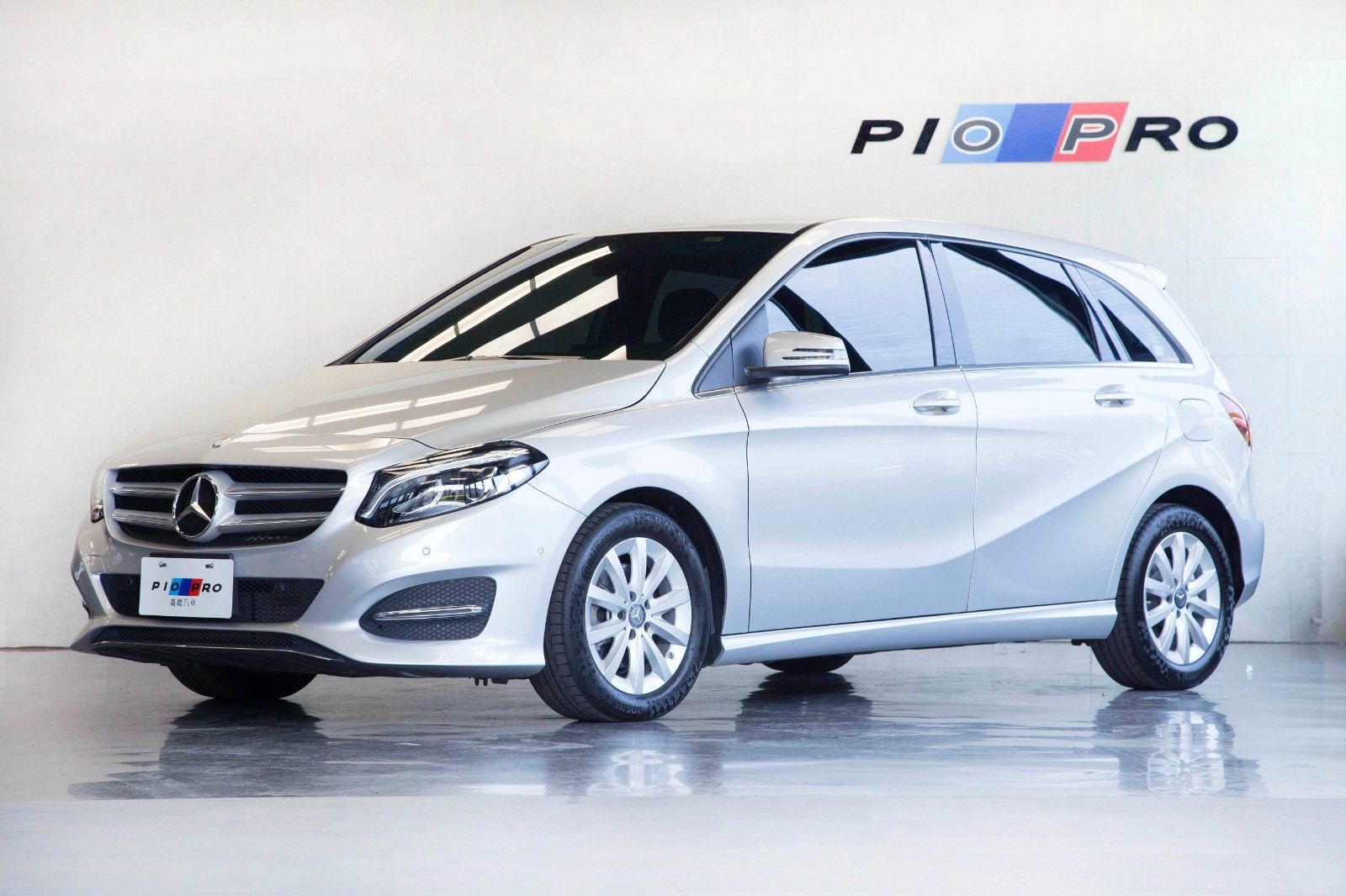 Mercedes-Benz B-Class 2017年二手車 79.8萬 台北市-鑫總汽車有限公司 | 8891汽車