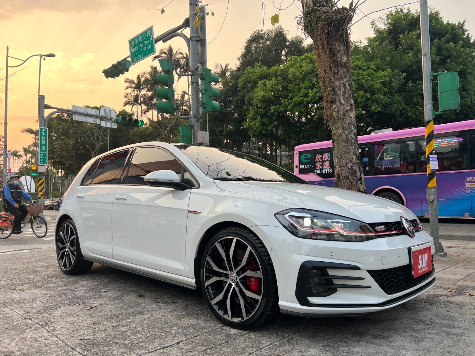 只跑5萬公里 Golf GTI Performance 原漆賞車附第三方認證書【中古車(二手車)價格/圖片/配備/說明】 | 8891汽車