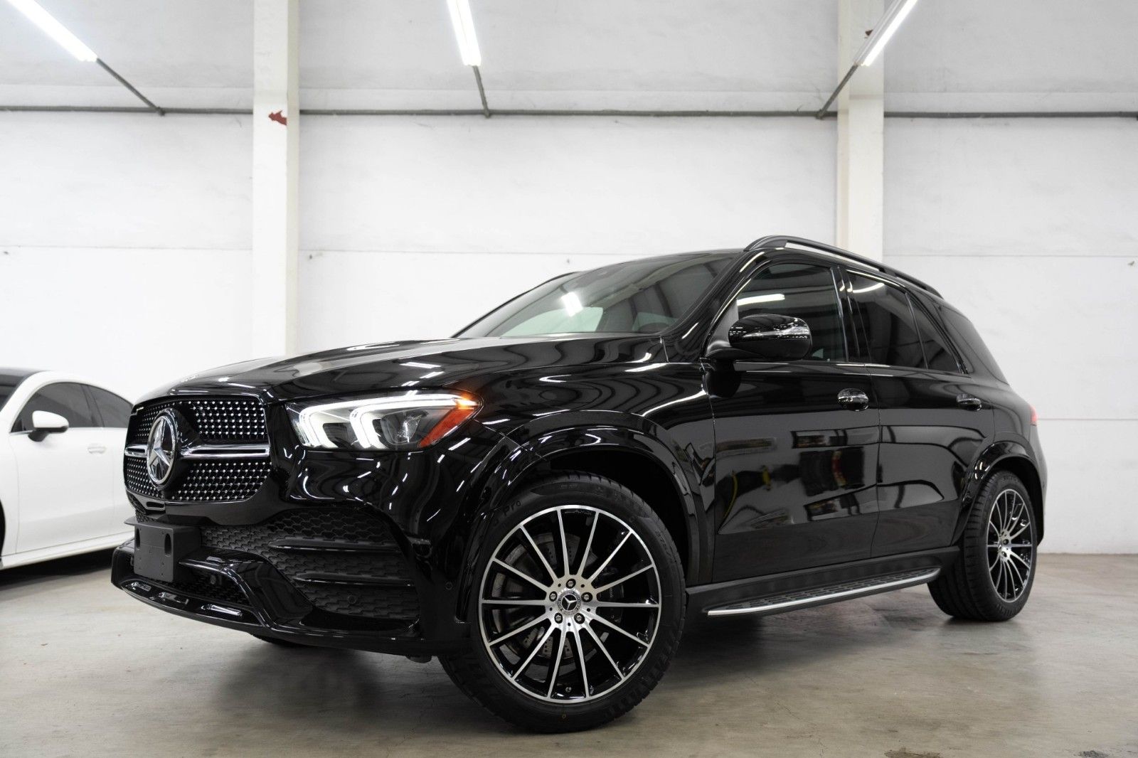 Mercedes-Benz GLE 2020年二手車 電洽 新竹市-豐億汽車 | 8891汽車