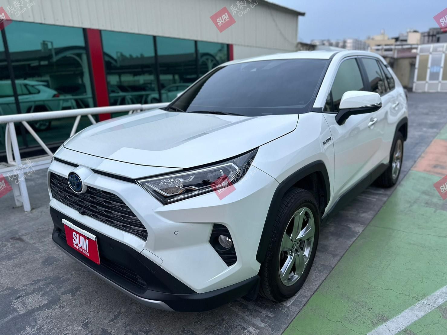 嚴選專區 - Toyota RAV4 2020年二手車 93.8萬 高雄市-辰泰汽車 凱旋店 | 8891汽車