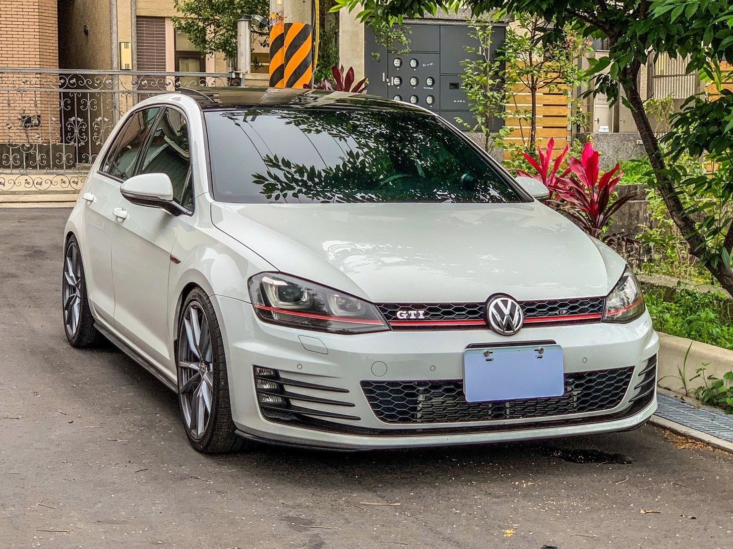 Volkswagen Golf GTI 2015年二手車 75.6萬 桃園市-※泰雅涵琳部落車庫※ | 8891汽車