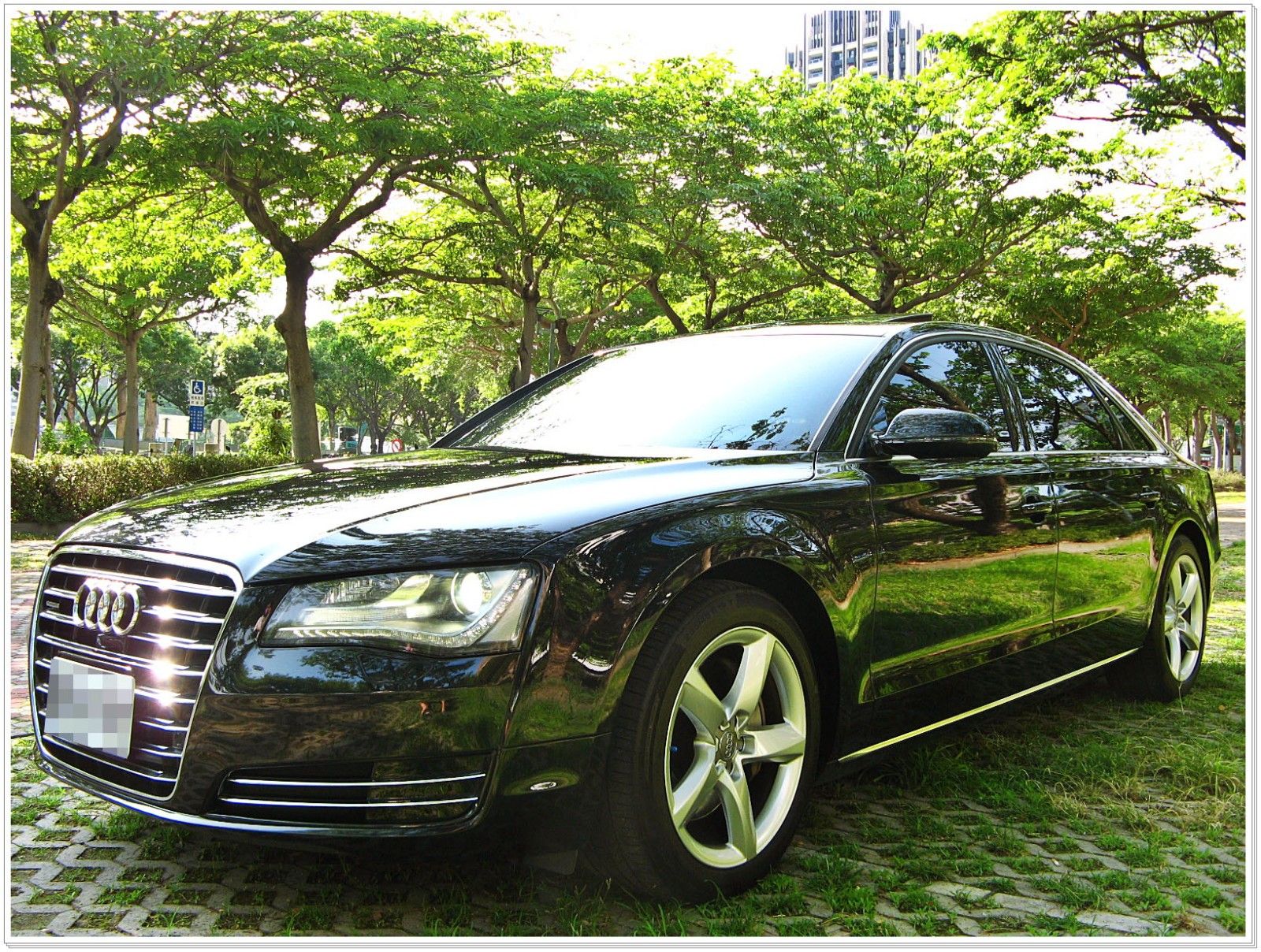 Audi A8L 2013年二手車 59.8萬 台中市-捷曼汽車--實價刊登 | 8891汽車