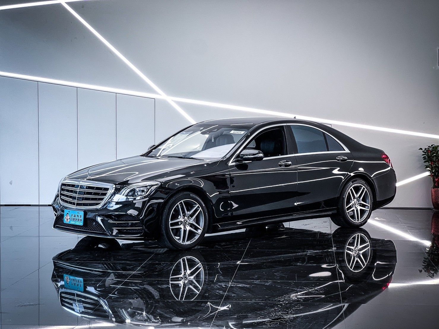 【18年式W222 S450短軸】日規汽油短軸版，23P+抬顯+柏林+多光速頭燈【中古車(二手車)價格/圖片/配備/說明】 | 8891汽車