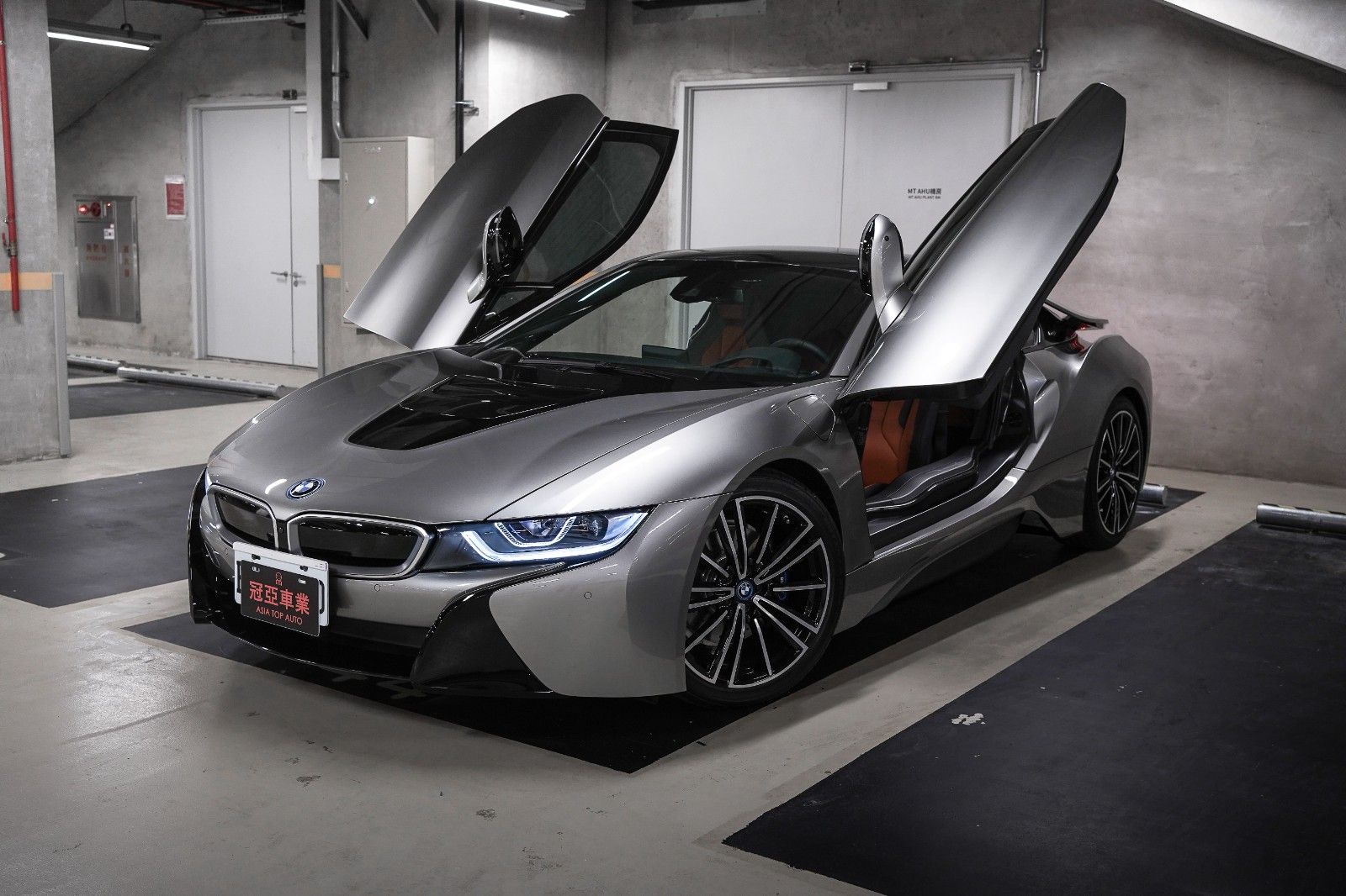 2018 BMW i8 總代理 小改款 超低里程 4000公里【中古車(二手車)價格/圖片/配備/說明】 | 8891汽車