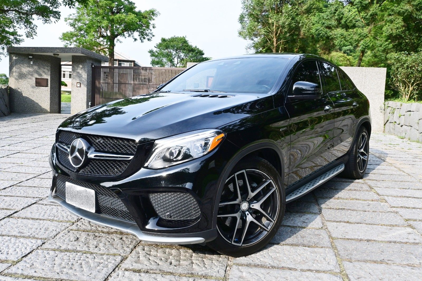 阿宏嚴選2017超美改款 GLE450 九速變速箱 23P跟車 HK音響 有現車【中古車(二手車)價格/圖片/配備/說明】 | 8891汽車