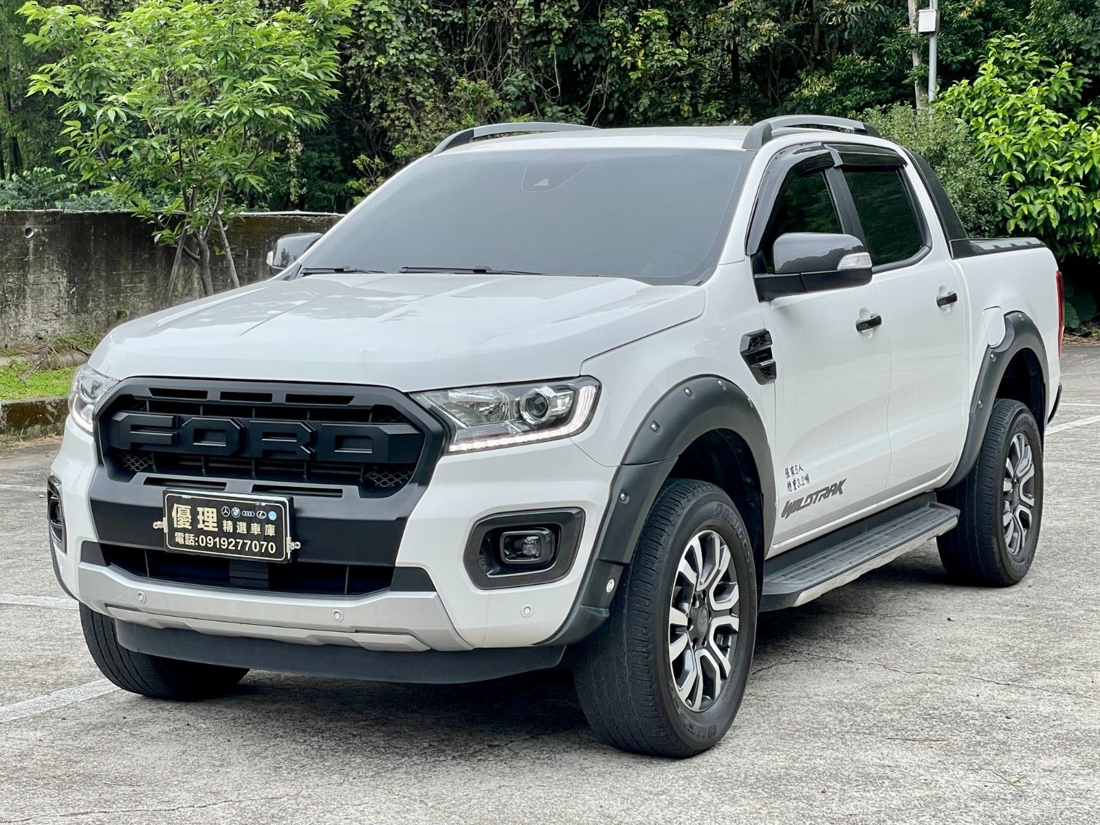 2.0 雙渦輪ACC跟車 導航 倒車顯影 0頭款 免保人 指定經理享優惠【優理】【中古車(二手車)價格/圖片/配備/說明】 | 8891汽車