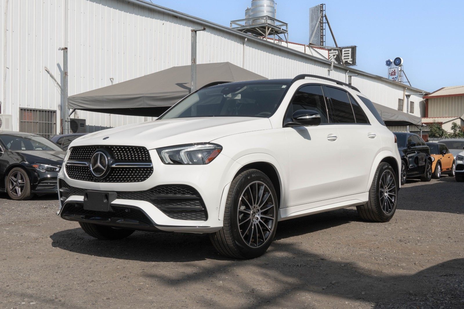 GLE350 免三百萬 AMG 23P 抬頭顯示 大滿配【中古車(二手車)價格/圖片/配備/說明】 | 8891汽車