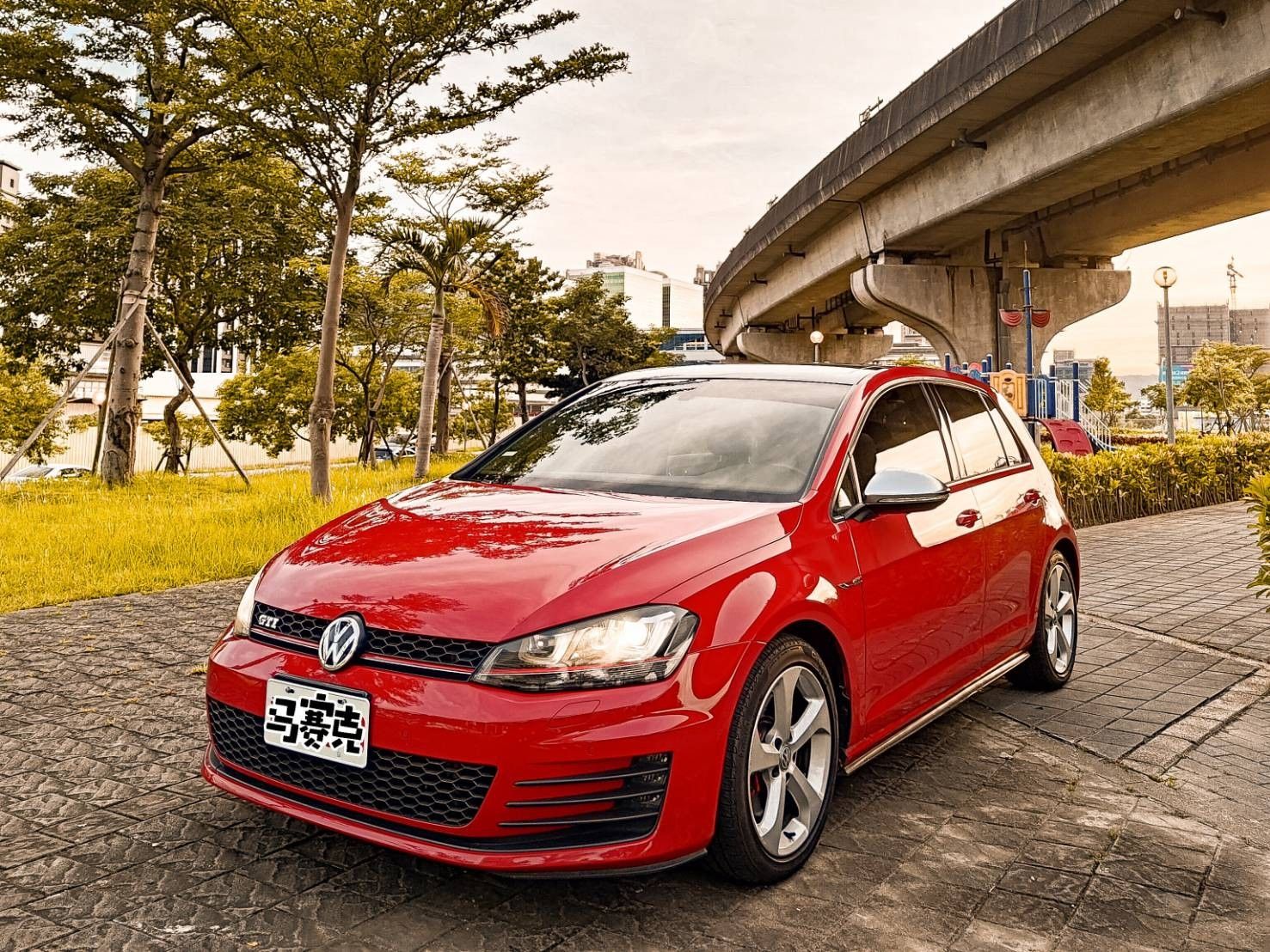 Volkswagen Golf GTI 2014年二手車 50.0萬 新北市-騰勝車業 | 8891汽車