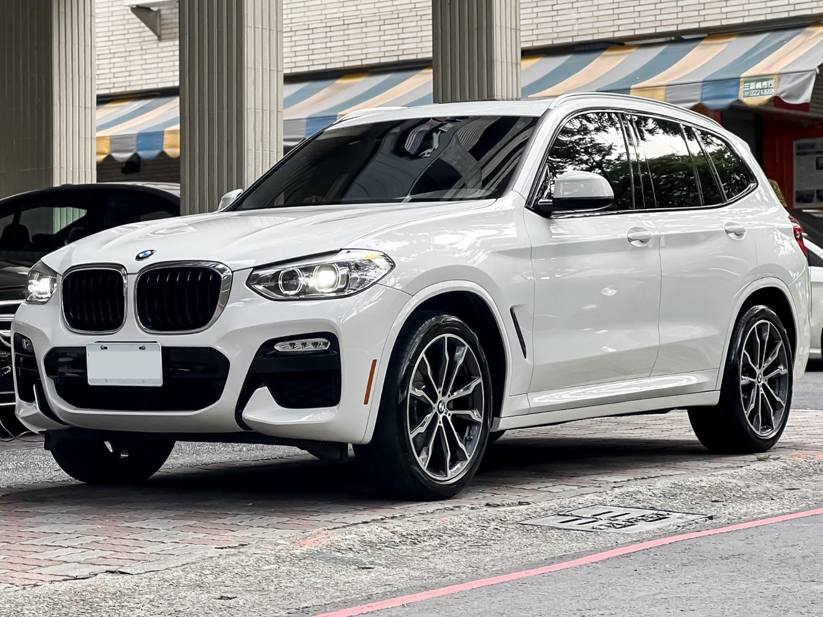 BMW X3 2019年二手車 155.0萬 高雄市-仁富汽車有限公司 | 8891汽車