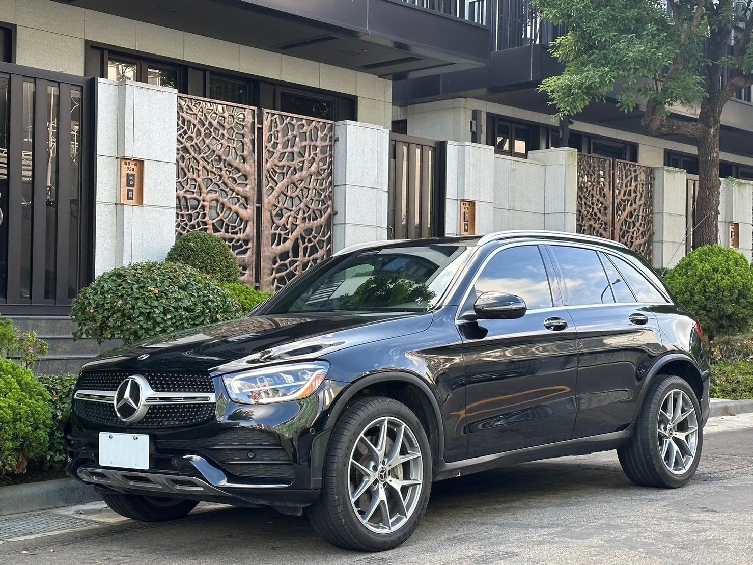 Mercedes-Benz GLC 2020年二手車 218.0萬 台中市-福德國際車業 | 8891汽車