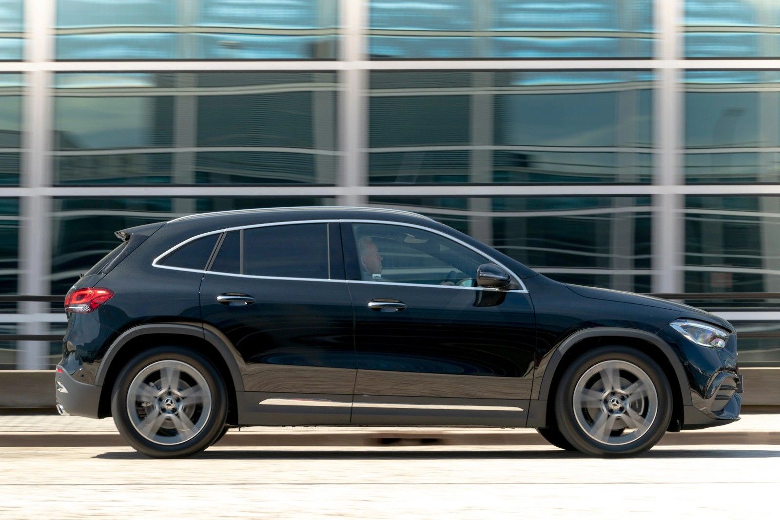 Mercedes-Benz GLA 2021年二手車 210.0萬 桃園市-旭研車業有限公司 | 8891汽車