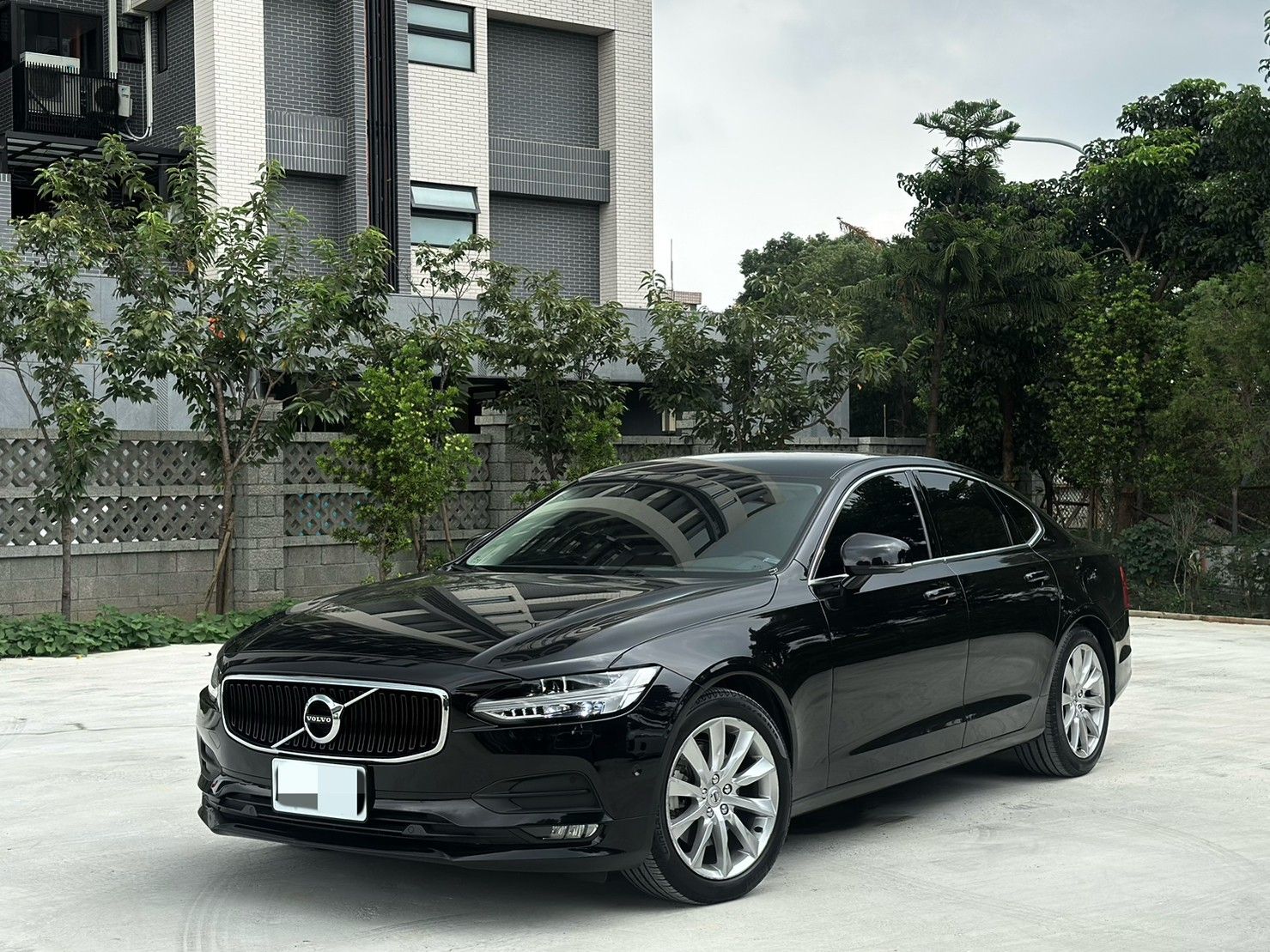 Volvo S90 2016年二手車 79.0萬 桃園市-台新汽車 | 8891汽車