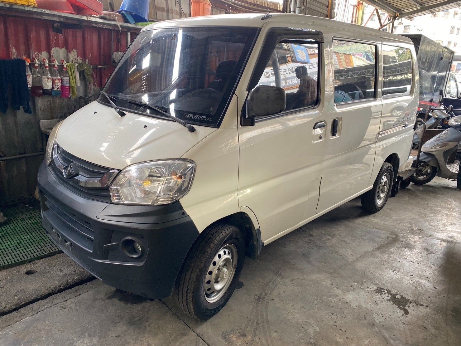 CMC Veryca 1.3 2016年二手車 28.8萬 高雄市-實價特選高雄凱順車行 | 8891汽車