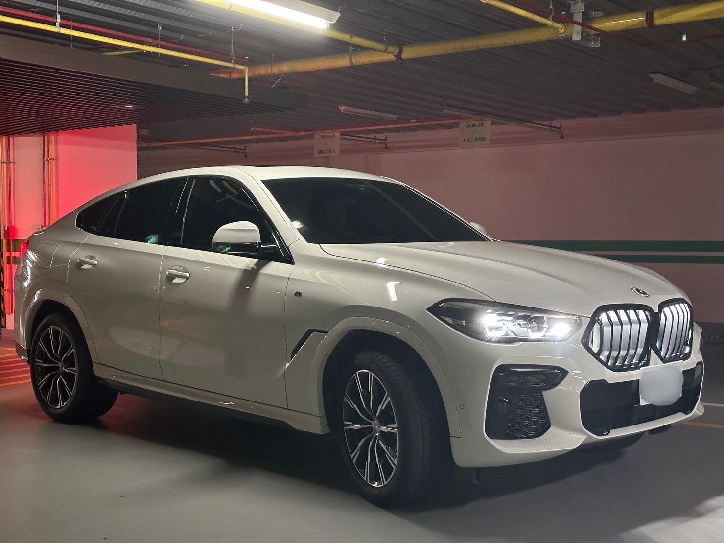 BMW X6 2022年二手車 338.8萬 桃園市-弘達國際桃園店 | 8891汽車