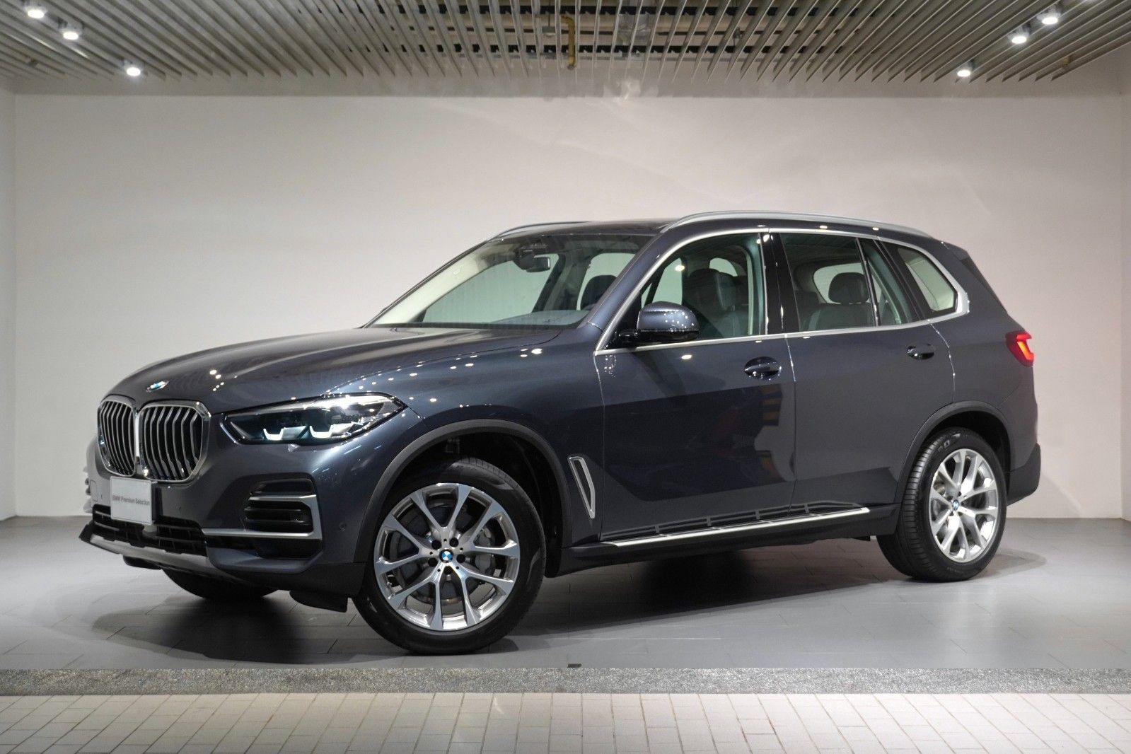 BMW X5 2022年二手車 320.0萬 台北市-鎔德原廠認證中古車 | 8891汽車