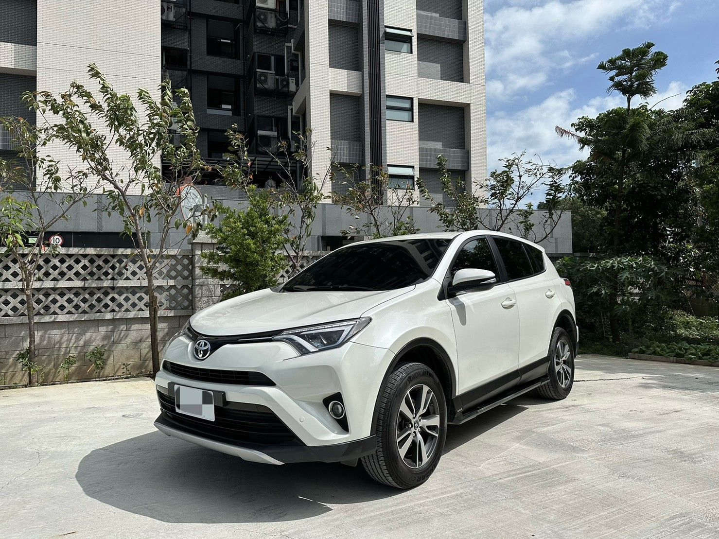 Toyota RAV4 2018年二手車 59.8萬 桃園市-台新汽車 | 8891汽車