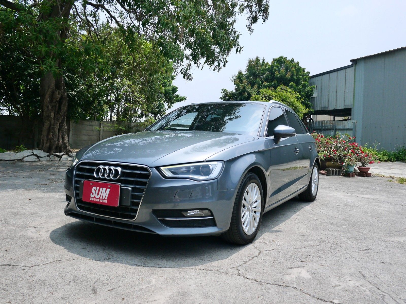 Audi A3 5D 2015年二手車 43.8萬 彰化縣-SUM大成汽車商行 | 8891汽車