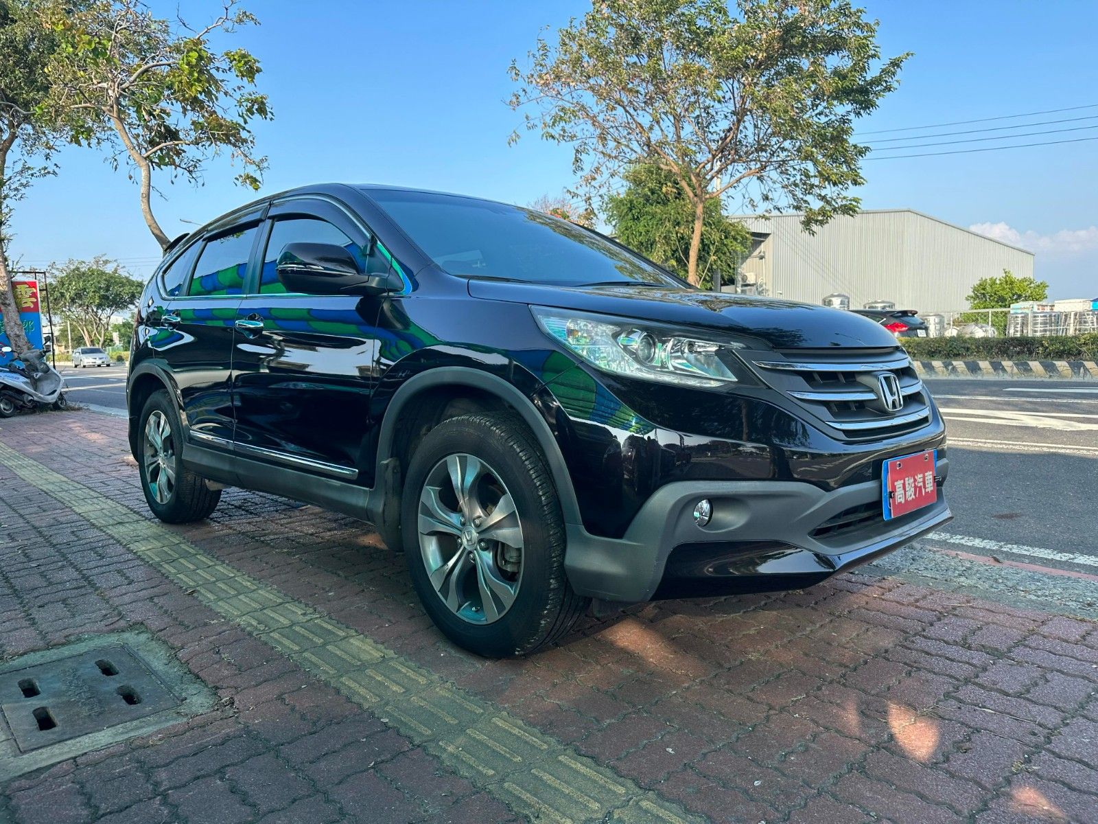 嚴選專區 - Honda CR-V 2014年二手車 38.8萬 台南市-高駿汽車 | 8891汽車