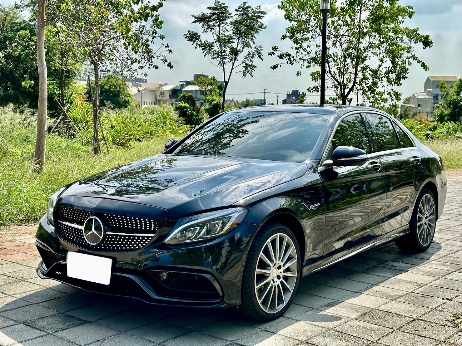 Mercedes-Benz C-Class Sedan 2015年二手車 110.0萬 台中市-GOO鑑定汽車 | 8891汽車