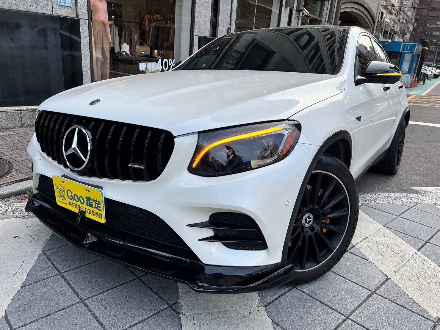 Mercedes-Benz GLC Coupe 2017年二手車 160.0萬 桃園市-頑酷汽車 | 8891汽車