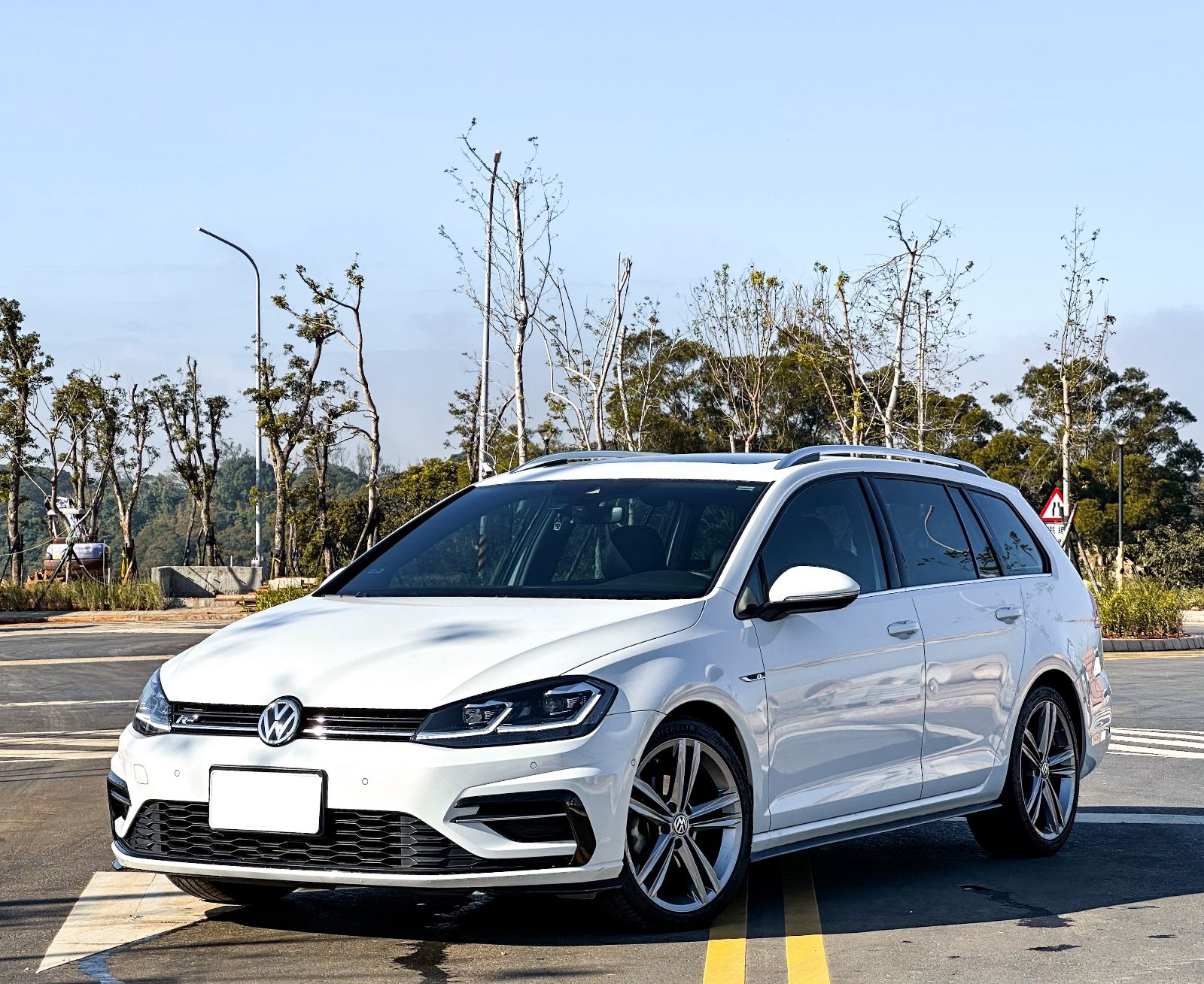 Volkswagen Golf Variant 2019年二手車 88.8萬 新北市-凱爾車業-林口店 | 8891汽車