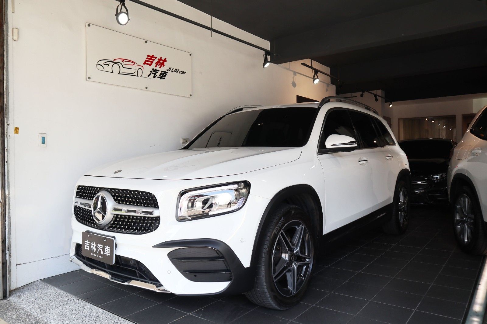 嚴選專區 - Mercedes-Benz GLB 2021年二手車 166.6萬 台北市-吉林汽車 | 8891汽車