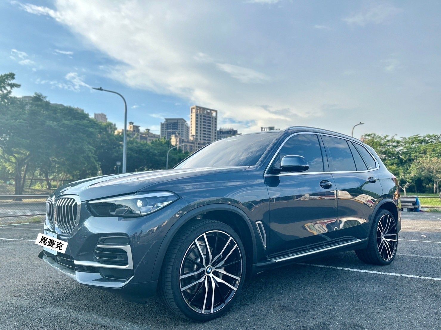 BMW X5 2022年二手車 289.9萬 高雄市-隊長汽車 | 8891汽車