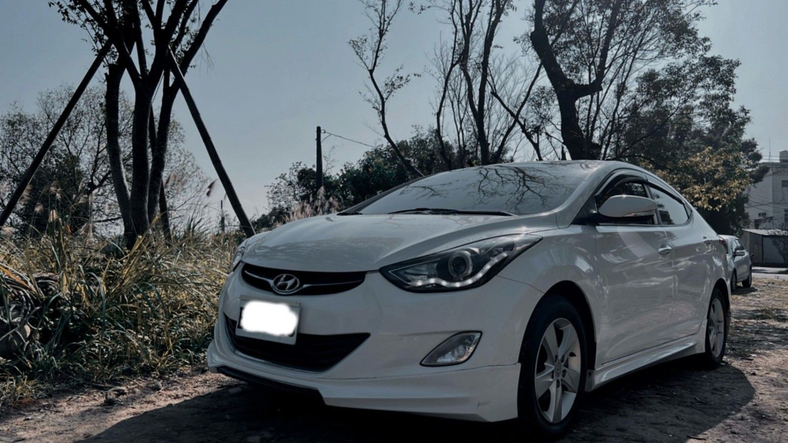 Hyundai Elantra 2013年二手車 18.9萬 桃園市-金色陽光中古車倉 | 8891汽車