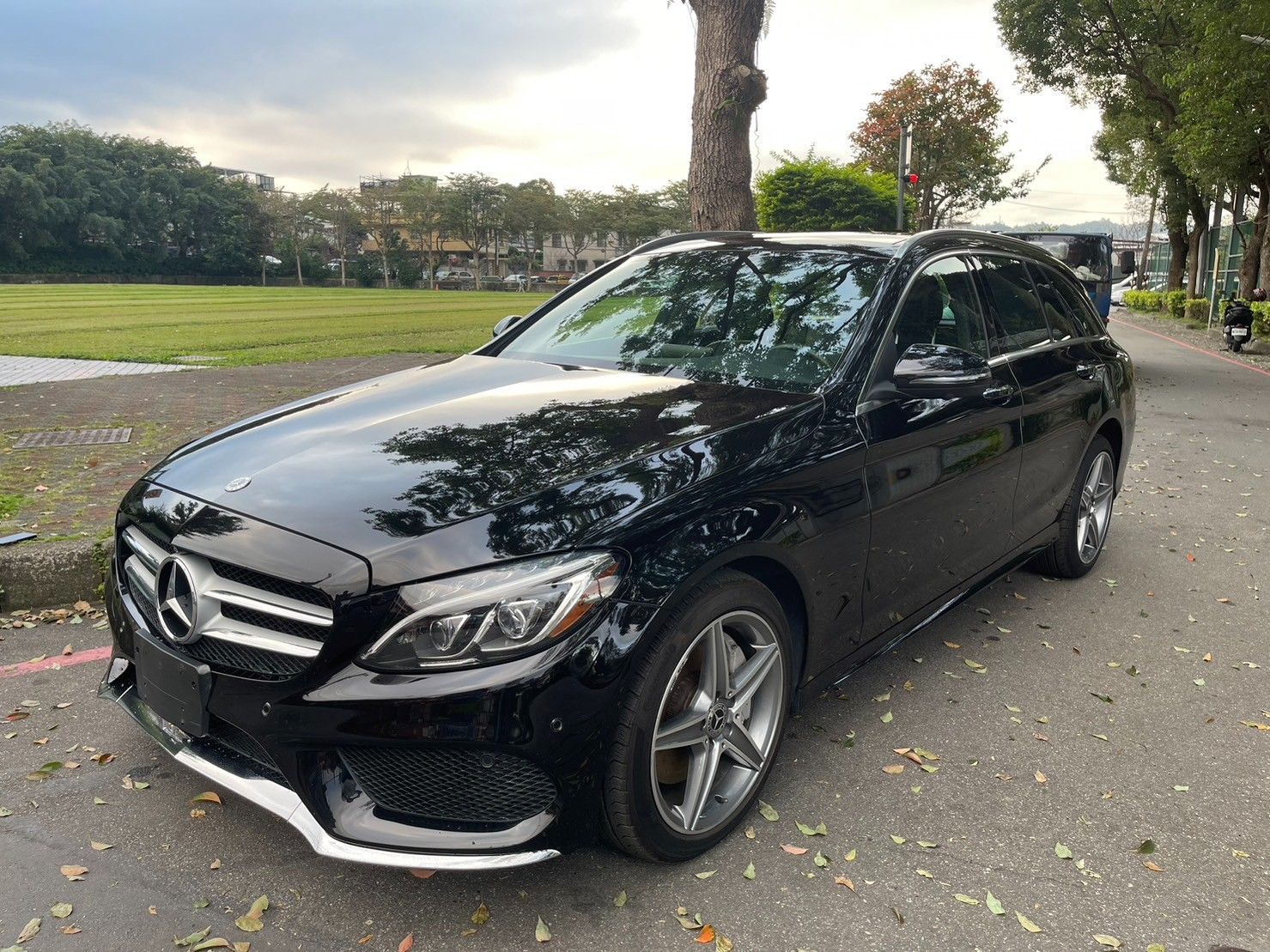 Mercedes-Benz C-Class Estate 2017年二手車 電洽 新北市-恩聖汽車有限公司 | 8891汽車