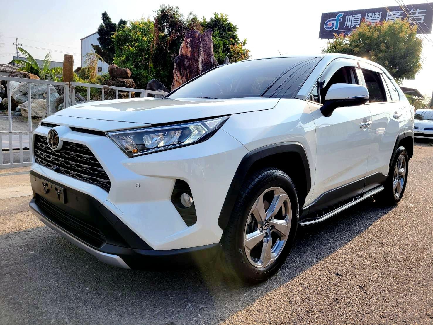 Toyota RAV4 2021年二手車 65.8萬 台中市-裕富汽車 | 8891汽車