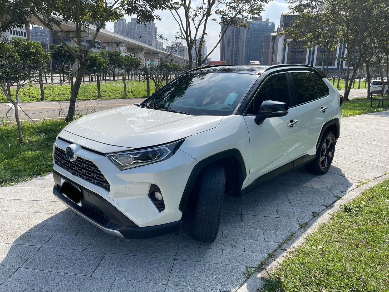 Toyota RAV4 2021年二手車 55.8萬 桃園市-小宸只賣好車 | 8891汽車