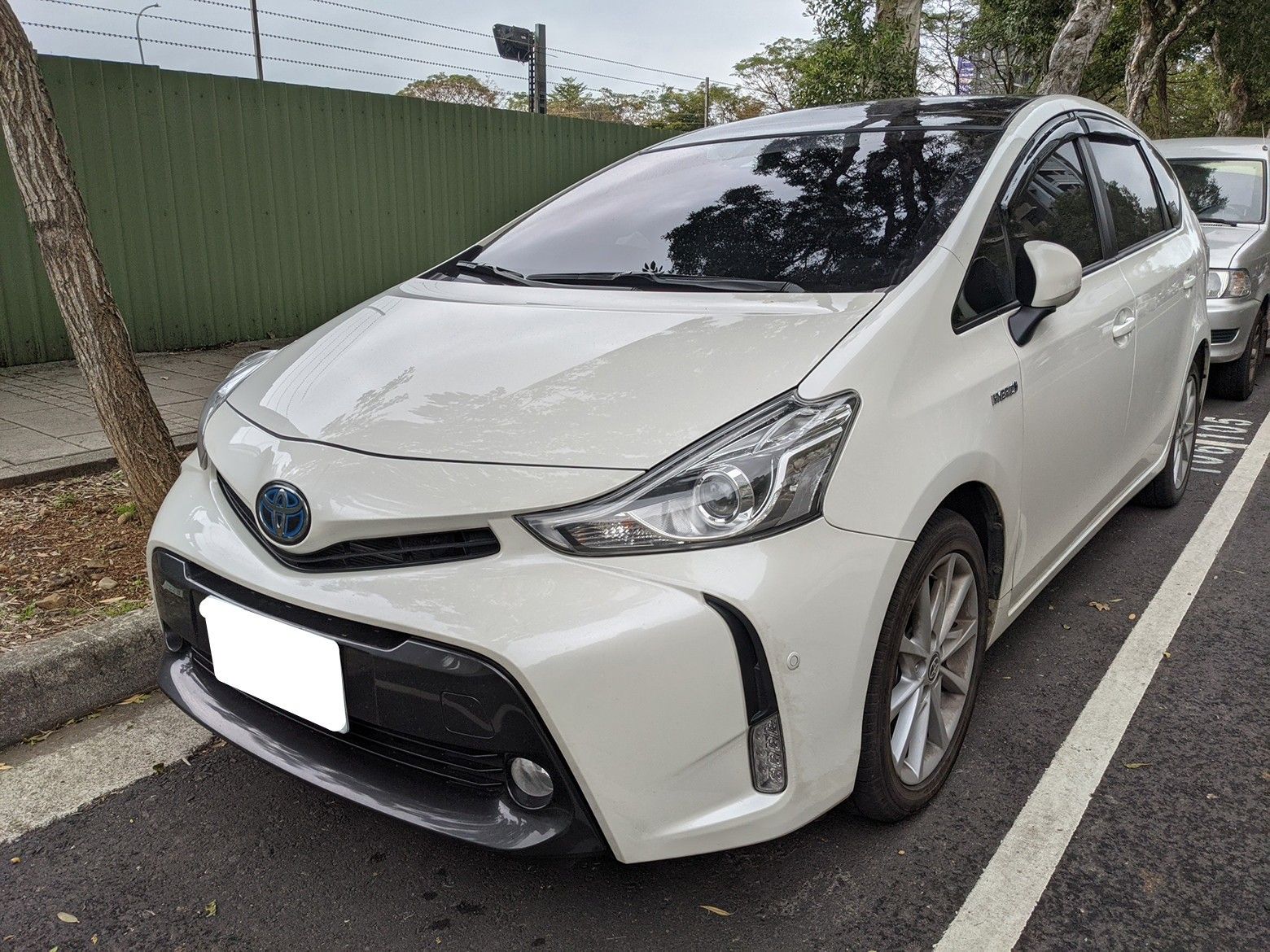 Toyota Prius α 2021年二手車 98.0萬 新北市- | 8891汽車
