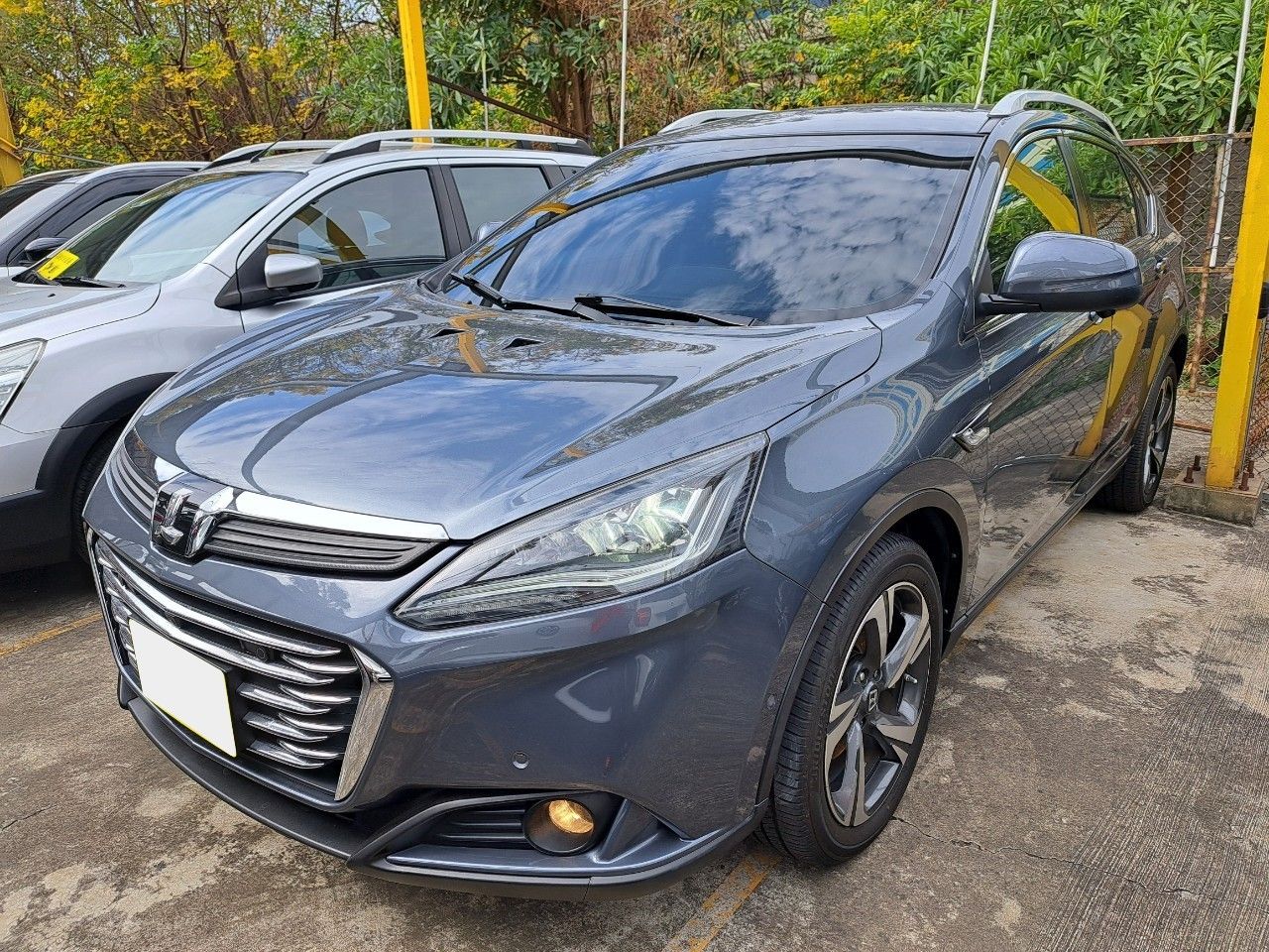 Luxgen U6 GT 2022年二手車 39.5萬 台中市-SUM永豐汽車旗艦店 | 8891汽車