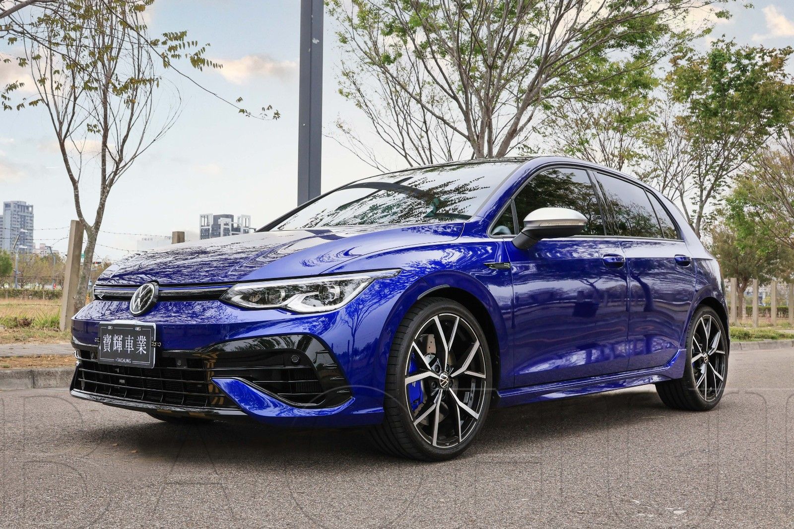 Volkswagen Golf R 2024年二手車 電洽 台中市-寶輝車業官方 | 8891汽車