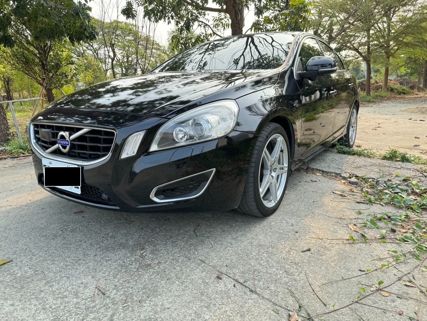 Volvo S60 2013年二手車 20.8萬 高雄市- | 8891汽車